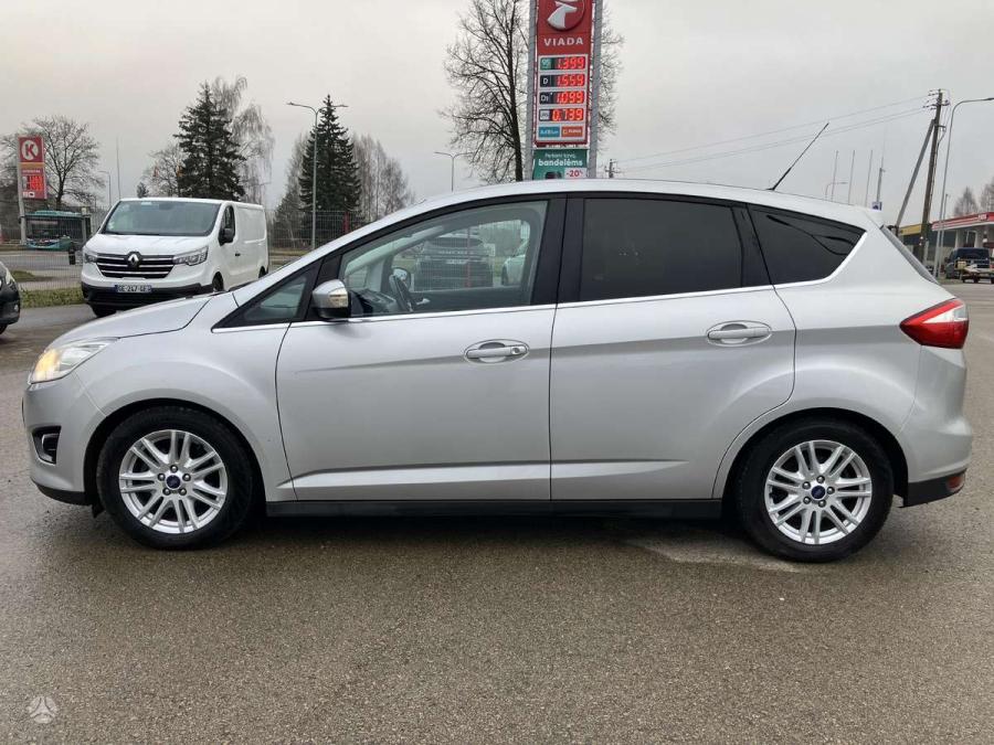 Grey Ford C-Max 2015 in Taurage, with an engine capacity of 1.00 L and mileage of 150 thousand km for 3700 €, photo 3 on AUTOMOTO.COM.LV
