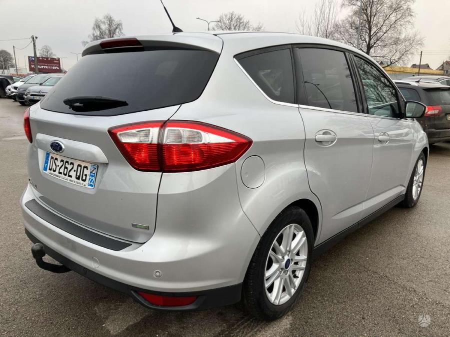 Grey Ford C-Max 2015 in Taurage, with an engine capacity of 1.00 L and mileage of 150 thousand km for 3700 €, photo 6 on AUTOMOTO.COM.LV