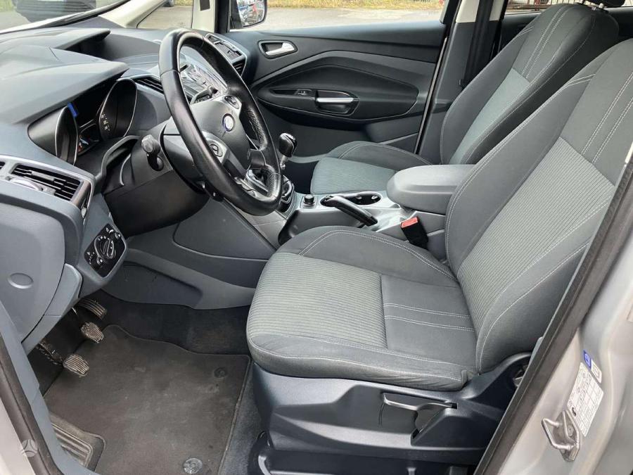 Grey Ford C-Max 2015 in Taurage, with an engine capacity of 1.00 L and mileage of 150 thousand km for 3700 €, photo 12 on AUTOMOTO.COM.LV