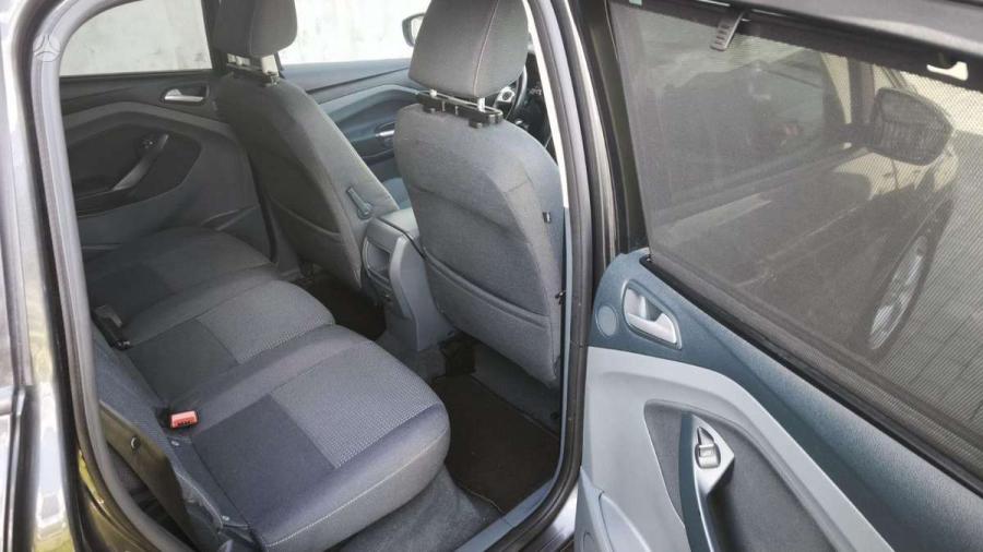Pelēks Ford C-Max 2015 Šauļi, ar dzinēja tilpumu 1.00 L un nobraukumu 150 tūkst. km par 4490 €, foto 17 vietnē AUTOMOTO.COM.LV