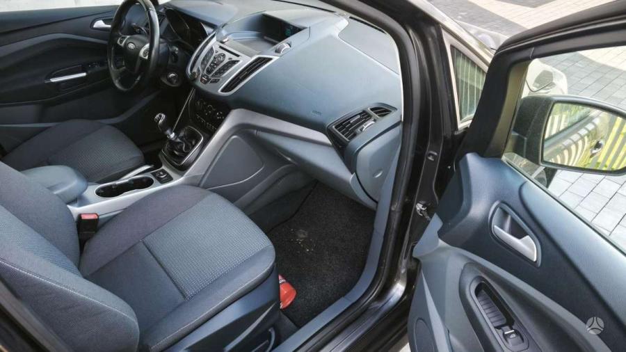 Pelēks Ford C-Max 2015 Šauļi, ar dzinēja tilpumu 1.00 L un nobraukumu 150 tūkst. km par 4490 €, foto 19 vietnē AUTOMOTO.COM.LV