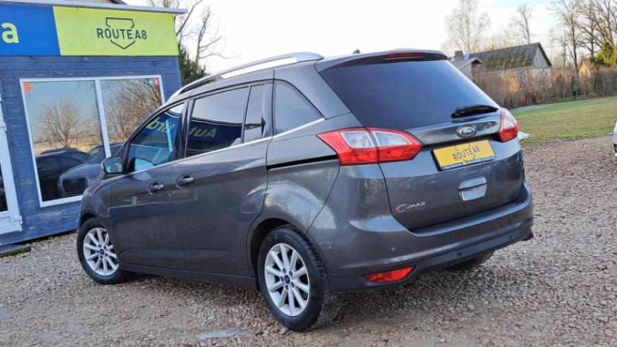 Grey Ford C-Max 2015 in Riga, with an engine capacity of 1.50 L and mileage of 253 thousand km for 6990 €, photo 6 on AUTOMOTO.COM.LV
