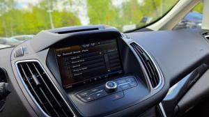 Grey Ford C-Max 2015 in Riga, with an engine capacity of 1.50 L and mileage of 253 thousand km for 6990 €, photo 17 on AUTOMOTO.COM.LV