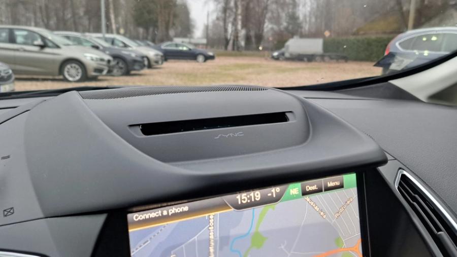 Grey Ford C-Max 2015 in Riga, with an engine capacity of 1.50 L and mileage of 253 thousand km for 6990 €, photo 24 on AUTOMOTO.COM.LV