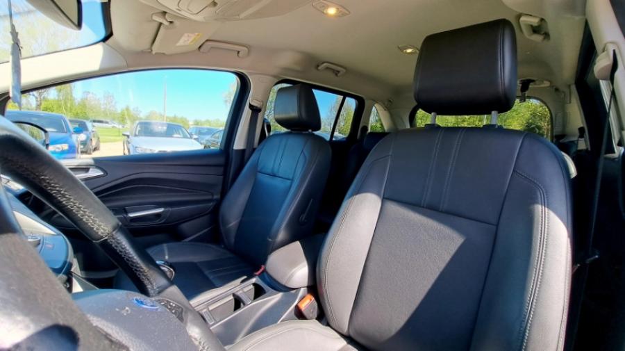 Grey Ford C-Max 2015 in Riga, with an engine capacity of 1.50 L and mileage of 253 thousand km for 6990 €, photo 27 on AUTOMOTO.COM.LV