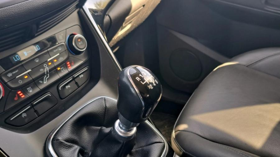 Grey Ford C-Max 2015 in Riga, with an engine capacity of 1.50 L and mileage of 253 thousand km for 6990 €, photo 51 on AUTOMOTO.COM.LV
