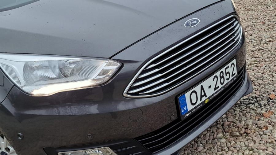 Grey Ford C-Max 2015 in Riga, with an engine capacity of 1.50 L and mileage of 253 thousand km for 6990 €, photo 80 on AUTOMOTO.COM.LV