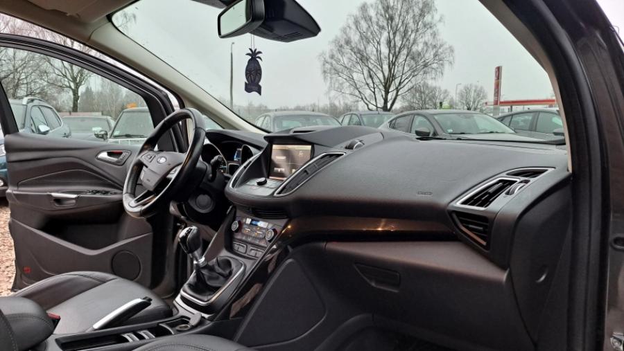 Grey Ford C-Max 2015 in Riga, with an engine capacity of 1.50 L and mileage of 253 thousand km for 6990 €, photo 92 on AUTOMOTO.COM.LV