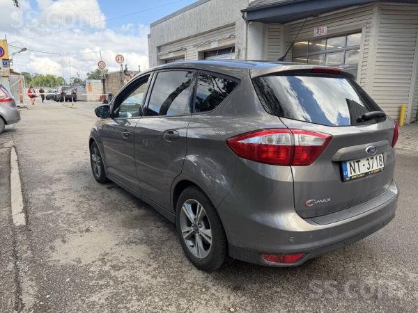 Pelēks Ford C-Max 2015 Rīga, ar dzinēja tilpumu 1.60 L un nobraukumu 187 tūkst. km par 5500 €, foto 6 vietnē AUTOMOTO.COM.LV