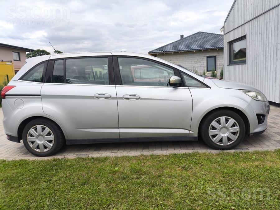 Pelēks Ford C-Max 2015 Rīga, ar dzinēja tilpumu 1.60 L un nobraukumu 244 tūkst. km par 4700 €, foto 3 vietnē AUTOMOTO.COM.LV