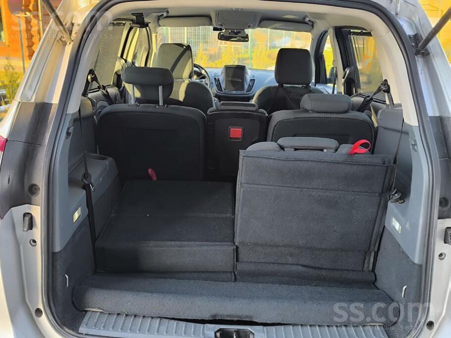 Pelēks Ford C-Max 2015 Rīga, ar dzinēja tilpumu 1.60 L un nobraukumu 244 tūkst. km par 4700 €, foto 9 vietnē AUTOMOTO.COM.LV