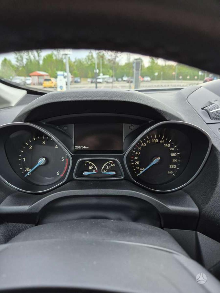Pelēks Ford C-Max 2015 Viļņa, ar dzinēja tilpumu 2.00 L un nobraukumu 271 tūkst. km par 5500 €, foto 15 vietnē AUTOMOTO.COM.LV