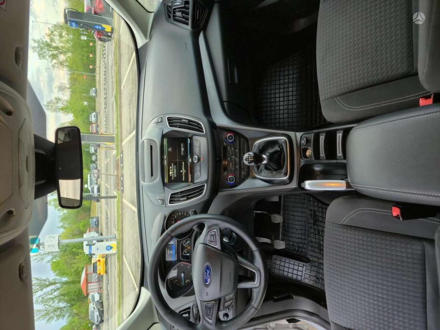 Pelēks Ford C-Max 2015 Viļņa, ar dzinēja tilpumu 2.00 L un nobraukumu 271 tūkst. km par 5500 €, foto 16 vietnē AUTOMOTO.COM.LV