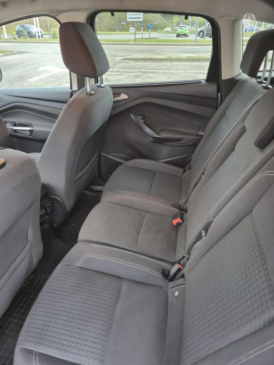 Pelēks Ford C-Max 2015 Viļņa, ar dzinēja tilpumu 2.00 L un nobraukumu 271 tūkst. km par 5500 €, foto 17 vietnē AUTOMOTO.COM.LV