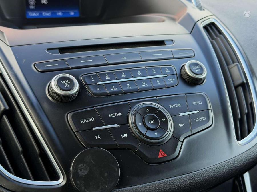 Grey Ford C-Max 2015 in Taurage, with an engine capacity of 1.50 L and mileage of 260 thousand km for 4700 €, photo 15 on AUTOMOTO.COM.LV