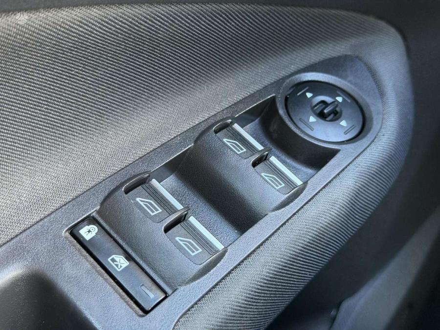 Grey Ford C-Max 2015 in Taurage, with an engine capacity of 1.50 L and mileage of 260 thousand km for 4700 €, photo 18 on AUTOMOTO.COM.LV