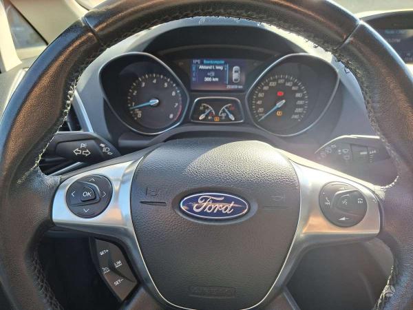 Grey Ford C-Max 2015 in Ukmerge, with an engine capacity of 1.00 L and mileage of 251 thousand km for 3750 €, photo 8 on AUTOMOTO.COM.LV