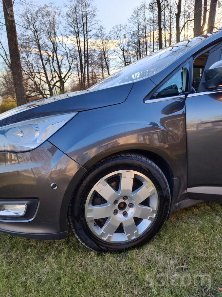 Grey Ford C-Max 2016 in Riga, with an engine capacity of 2.00 L and mileage of 298 thousand km for 5500 €, photo 12 on AUTOMOTO.COM.LV