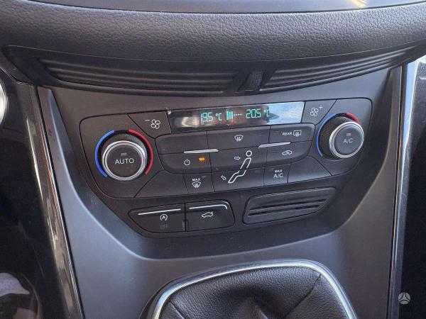 Pelēks Ford C-Max 2016 Tauragė, ar dzinēja tilpumu 1.00 L un nobraukumu 143 tūkst. km par 4500 €, foto 9 vietnē AUTOMOTO.COM.LV