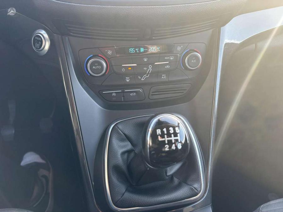 Pelēks Ford C-Max 2016 Tauragė, ar dzinēja tilpumu 1.00 L un nobraukumu 143 tūkst. km par 4500 €, foto 12 vietnē AUTOMOTO.COM.LV