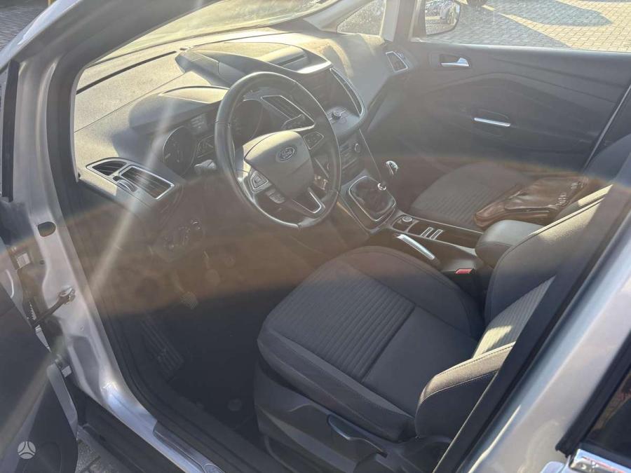 Pelēks Ford C-Max 2016 Tauragė, ar dzinēja tilpumu 1.00 L un nobraukumu 143 tūkst. km par 4500 €, foto 21 vietnē AUTOMOTO.COM.LV