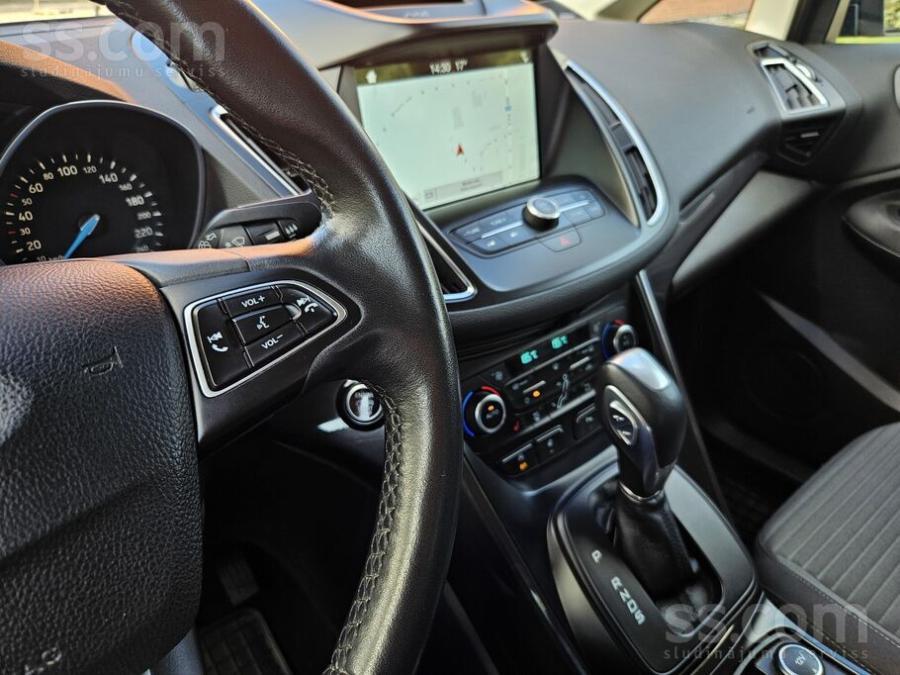 Grey Ford C-Max 2016 in Jekabpils, with an engine capacity of 2.00 L and mileage of 253 thousand km for 6790 €, photo 30 on AUTOMOTO.COM.LV