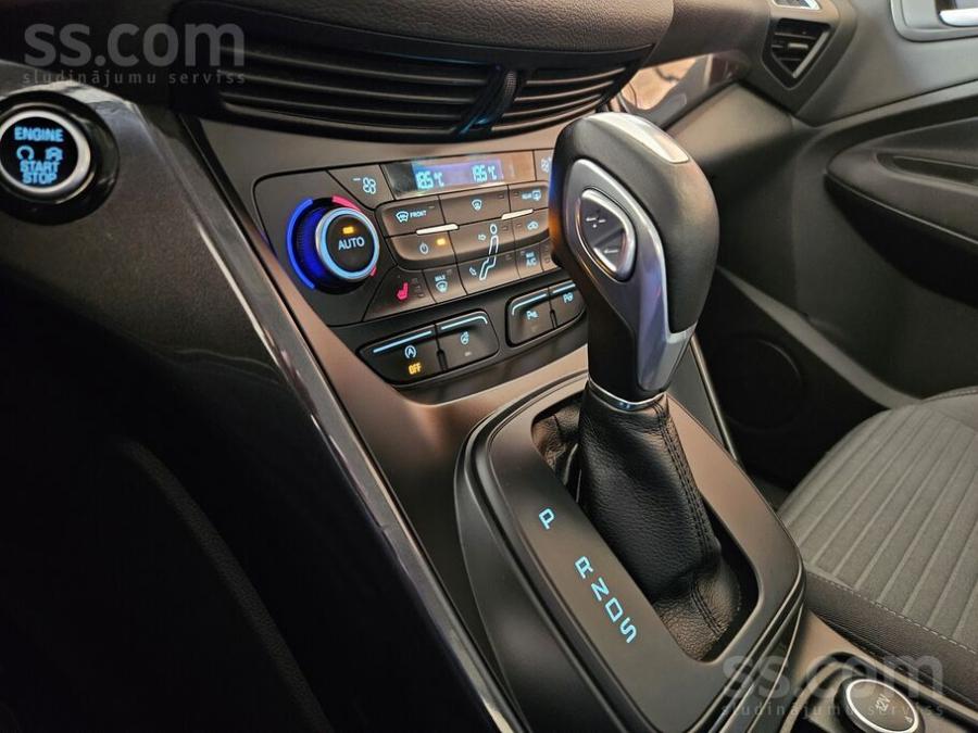 Grey Ford C-Max 2016 in Jekabpils, with an engine capacity of 2.00 L and mileage of 253 thousand km for 6790 €, photo 31 on AUTOMOTO.COM.LV