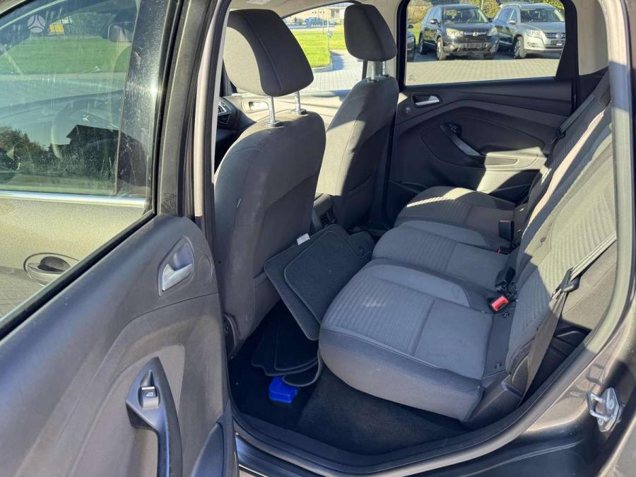 Grey Ford C-Max 2016 in Telschi, with an engine capacity of 1.50 L and mileage of 251 thousand km for 4500 €, photo 15 on AUTOMOTO.COM.LV