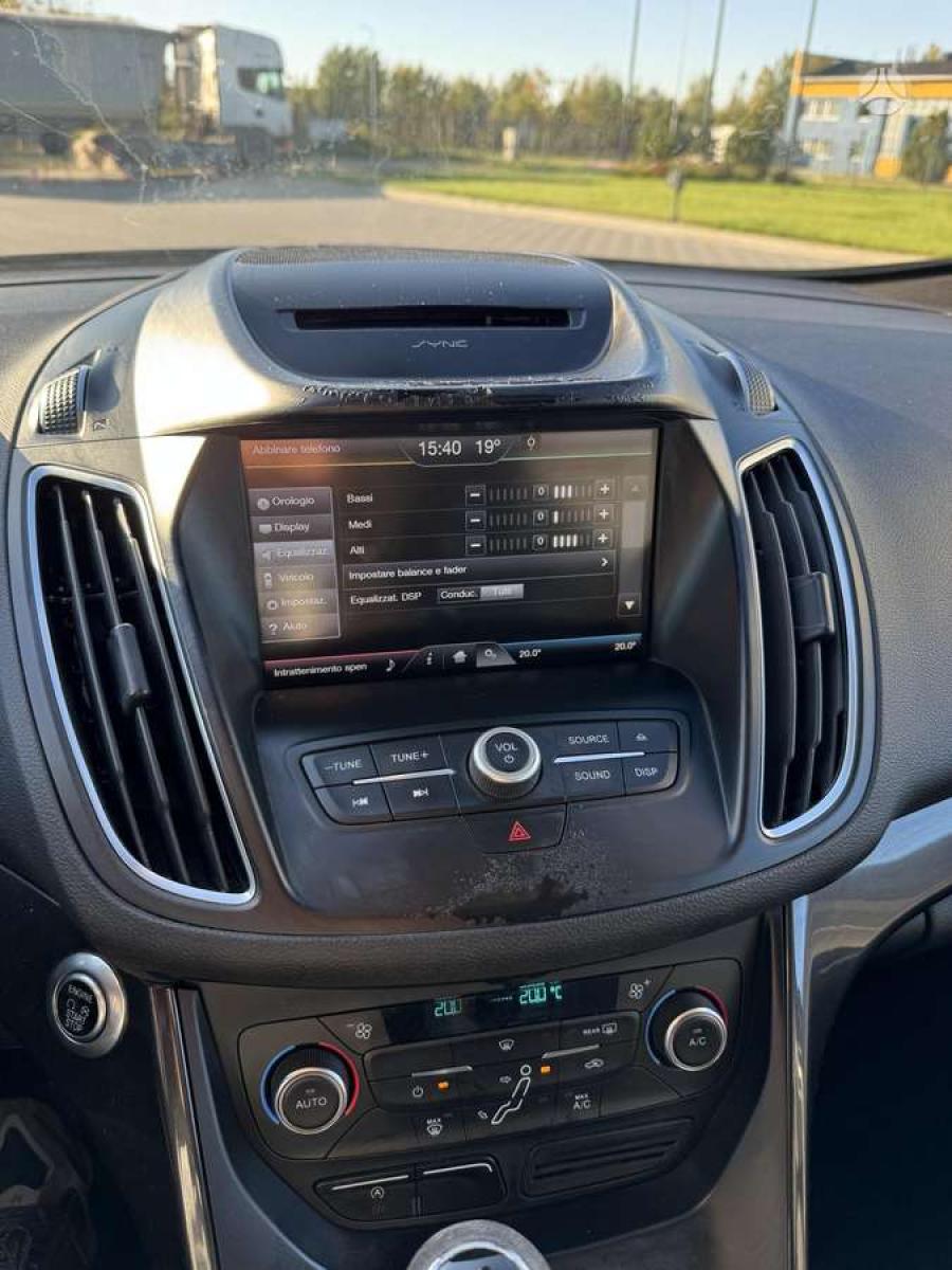 Grey Ford C-Max 2016 in Telschi, with an engine capacity of 1.50 L and mileage of 251 thousand km for 4500 €, photo 24 on AUTOMOTO.COM.LV
