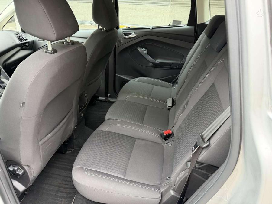 Pelēks Ford C-Max 2017 Viļņa, ar dzinēja tilpumu 2.00 L un nobraukumu 214 tūkst. km par 5200 €, foto 18 vietnē AUTOMOTO.COM.LV