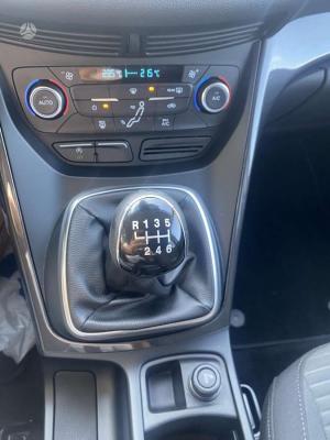 Grey Ford C-Max 2017 in Taurage, with an engine capacity of 1.00 L and mileage of 165 thousand km for 4900 €, photo 12 on AUTOMOTO.COM.LV