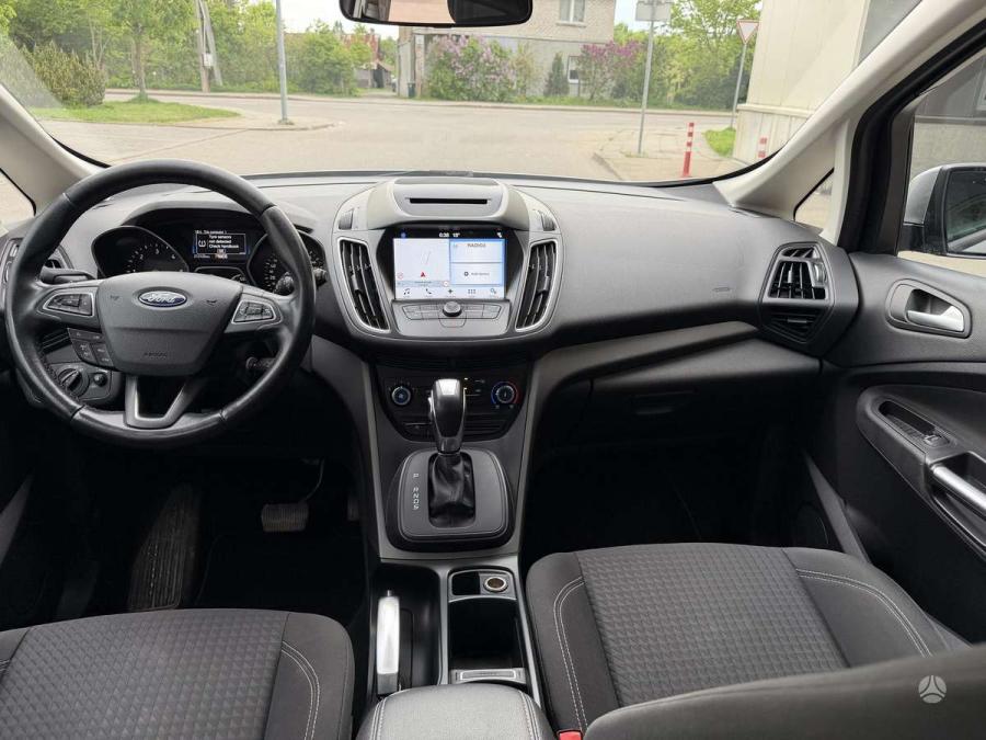 Grey Ford C-Max 2017 in Vilnius, with an engine capacity of 2.00 L and mileage of 214 thousand km for 5400 €, photo 19 on AUTOMOTO.COM.LV