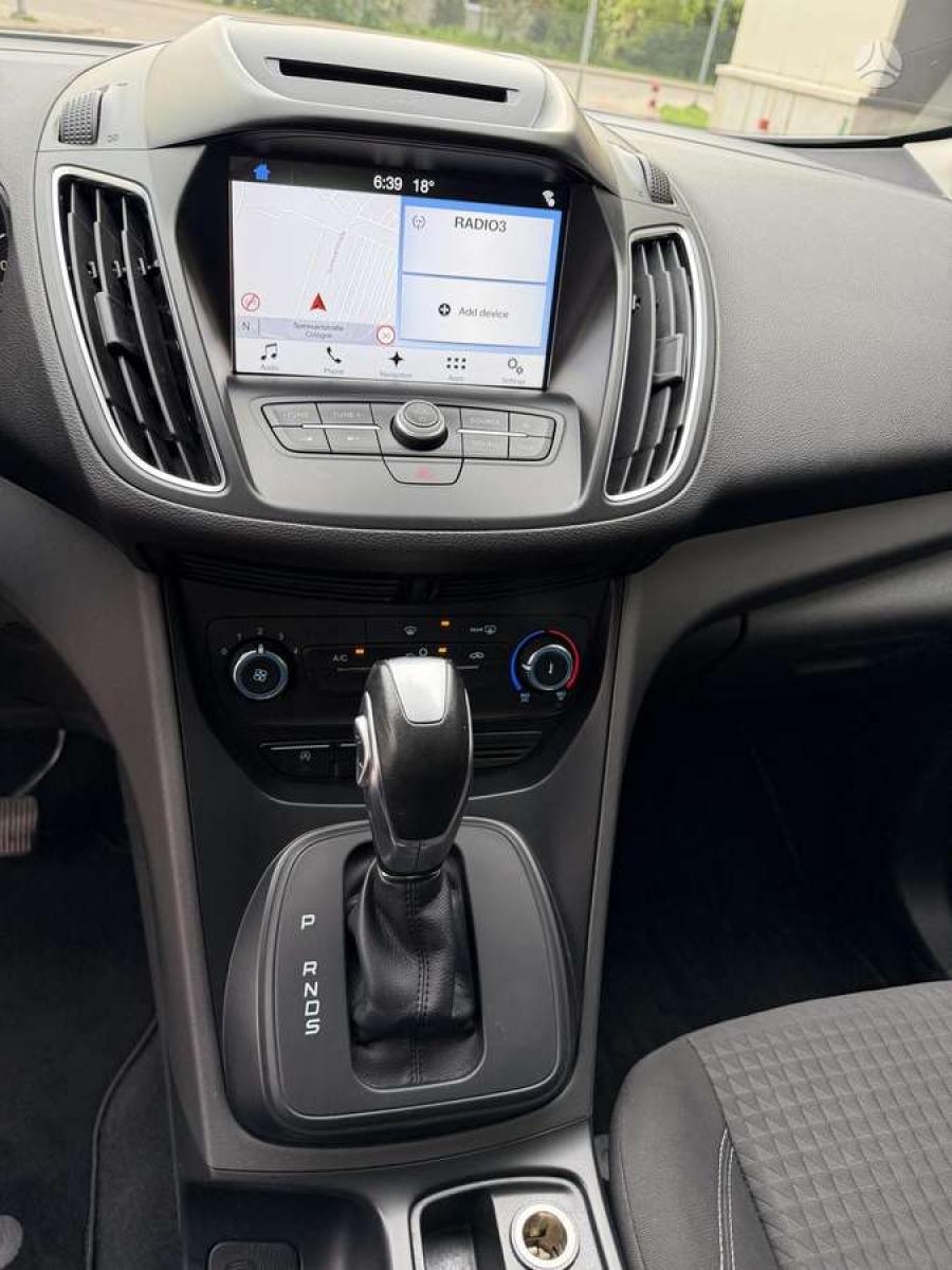 Grey Ford C-Max 2017 in Vilnius, with an engine capacity of 2.00 L and mileage of 214 thousand km for 5400 €, photo 24 on AUTOMOTO.COM.LV