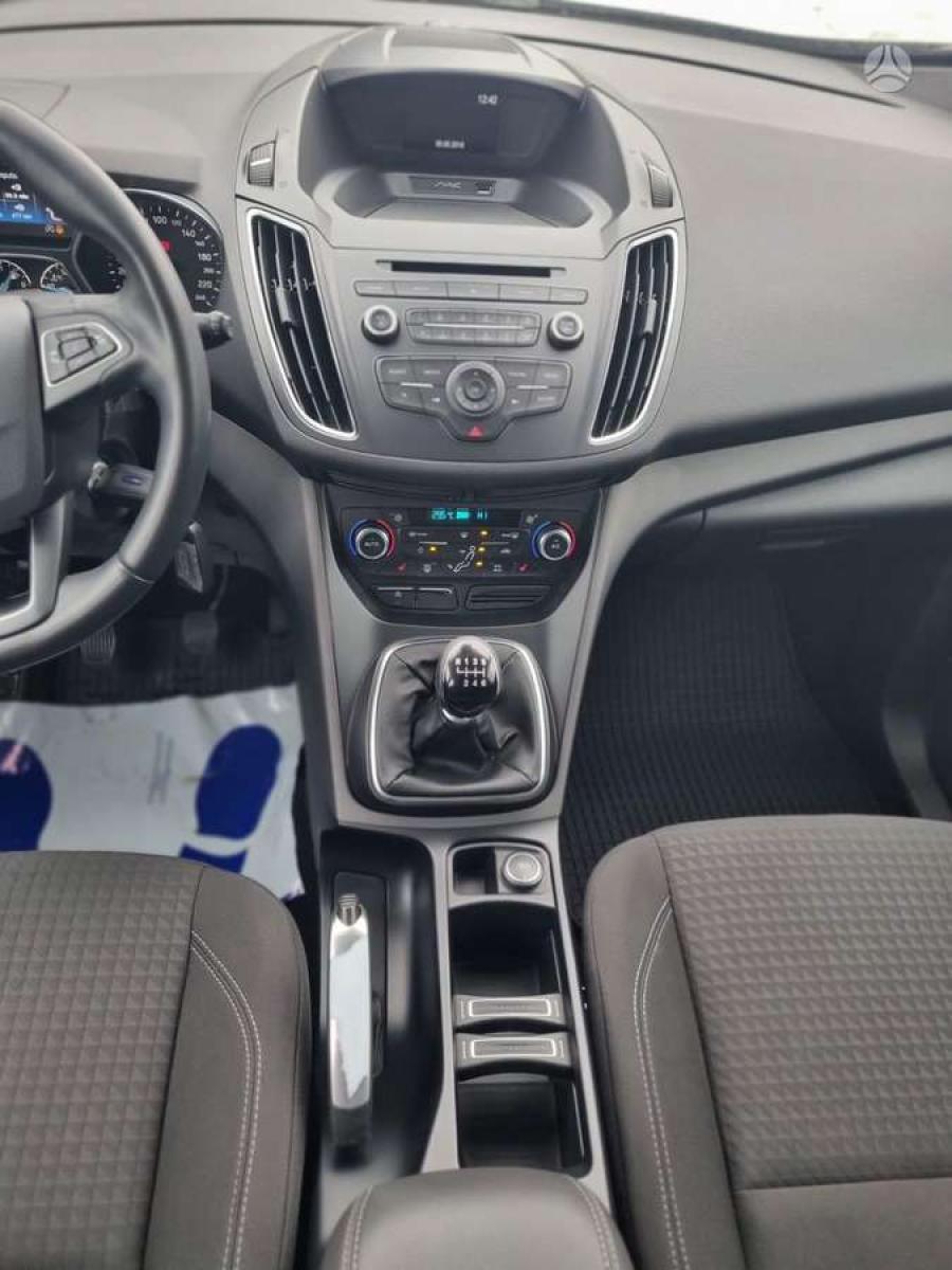 Grey Ford C-Max 2018 in Kaunas, with an engine capacity of 1.50 L and mileage of 165 thousand km for 6600 €, photo 14 on AUTOMOTO.COM.LV