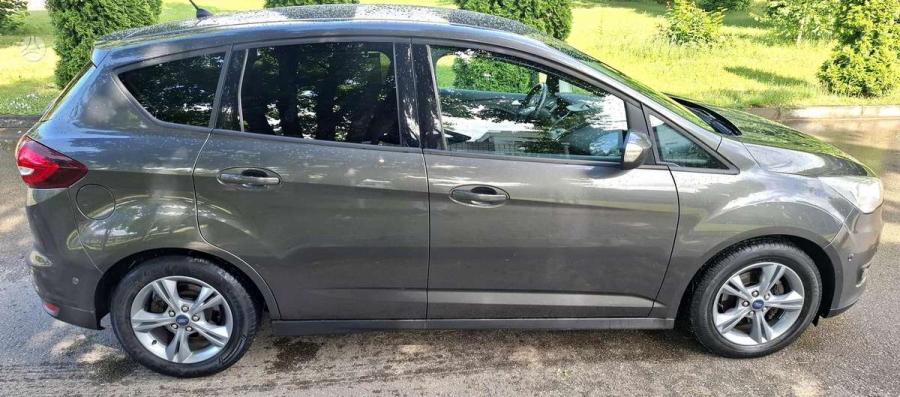 Pelēks Ford C-Max 2018 Tauragė, ar dzinēja tilpumu 1.00 L un nobraukumu 141 tūkst. km par 4800 €, foto 5 vietnē AUTOMOTO.COM.LV