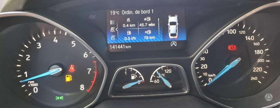 Pelēks Ford C-Max 2018 Tauragė, ar dzinēja tilpumu 1.00 L un nobraukumu 141 tūkst. km par 4800 €, foto 13 vietnē AUTOMOTO.COM.LV