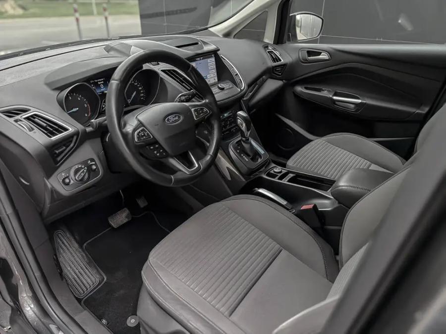 Grey Ford C-Max 2018 in Jelgava, with an engine capacity of 1.50 L and mileage of 229 thousand km for 7500 €, photo 10 on AUTOMOTO.COM.LV
