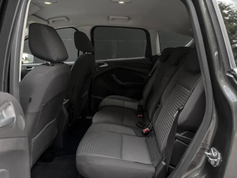 Grey Ford C-Max 2018 in Jelgava, with an engine capacity of 1.50 L and mileage of 229 thousand km for 7500 €, photo 11 on AUTOMOTO.COM.LV