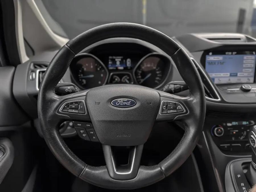 Grey Ford C-Max 2018 in Jelgava, with an engine capacity of 1.50 L and mileage of 229 thousand km for 7500 €, photo 18 on AUTOMOTO.COM.LV