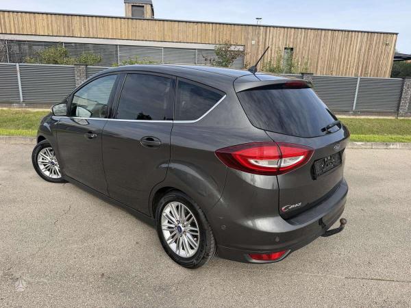 Ford C-Max 2018 in Siauliai on AUTOMOTO.COM.LV Grey Ford C-Max 2018 in Siauliai, with an engine capacity of 1.50 L and mileage of 142 thousand km for 7650 €, photo 11 on AUTOMOTO.COM.LV