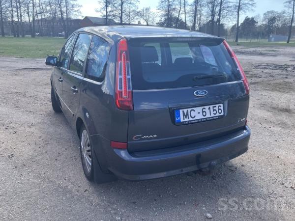 Grey Ford C-Max 2010 in Liepaja, with an engine capacity of 1.60 L and mileage of 281 thousand km for 3300 €, photo 5 on AUTOMOTO.COM.LV