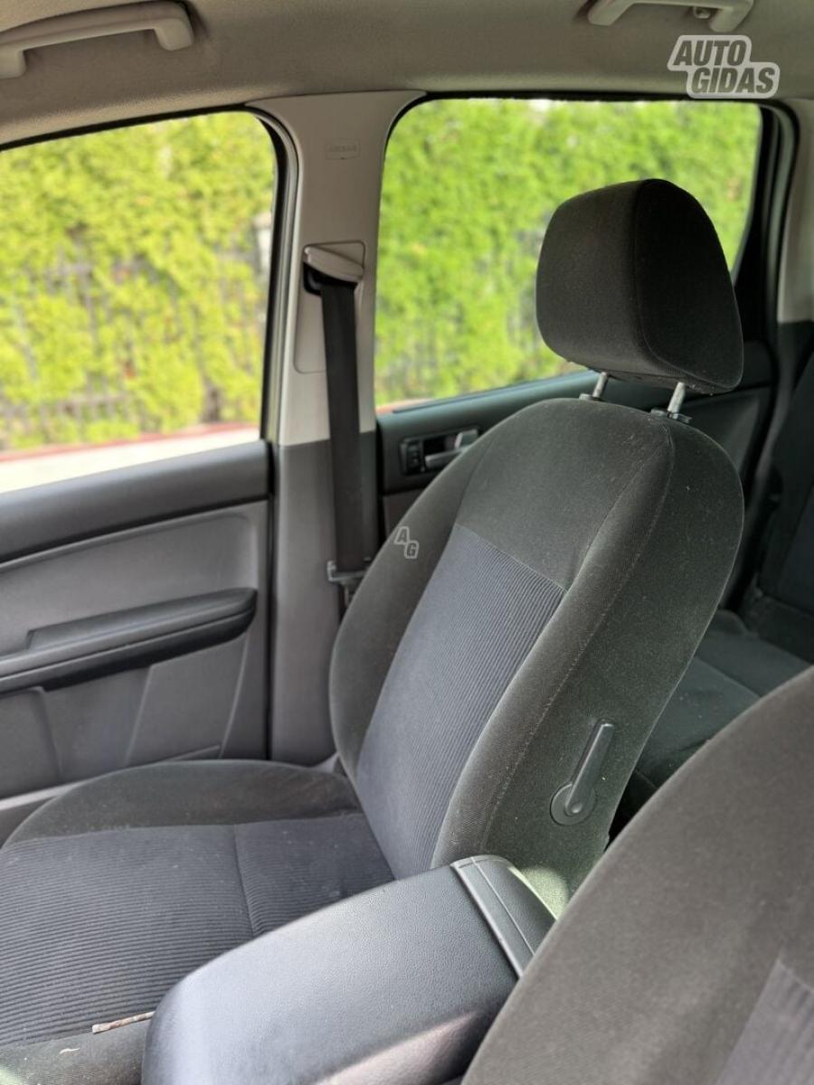 Pelēks Ford C-Max 2005 Kauņa, ar dzinēja tilpumu 1.60 L un nobraukumu 250 tūkst. km par 850 €, foto 22 vietnē AUTOMOTO.COM.LV