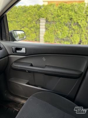 Pelēks Ford C-Max 2005 Kauņa, ar dzinēja tilpumu 1.60 L un nobraukumu 250 tūkst. km par 850 €, foto 25 vietnē AUTOMOTO.COM.LV