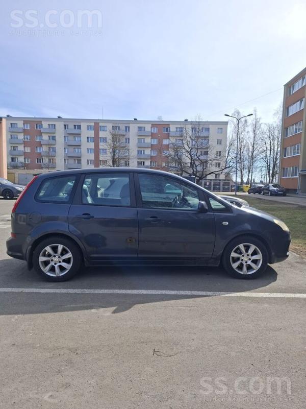 Grey Ford C-Max 2007 in Riga, with an engine capacity of 1.80 L and mileage of 301 thousand km for 800 €, photo 2 on AUTOMOTO.COM.LV