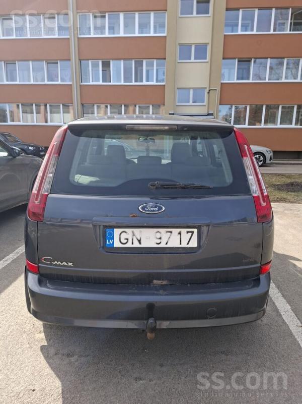 Grey Ford C-Max 2007 in Riga, with an engine capacity of 1.80 L and mileage of 301 thousand km for 800 €, photo 4 on AUTOMOTO.COM.LV