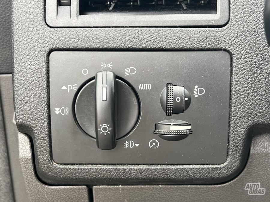 Pelēks Ford C-Max 2008 Kėdainiai, ar dzinēja tilpumu 1.60 L un nobraukumu 244 tūkst. km par 2999 €, foto 20 vietnē AUTOMOTO.COM.LV
