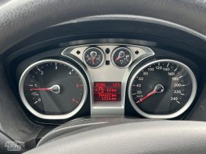 Grey Ford C-Max 2008 in Kedainiai, with an engine capacity of 1.60 L and mileage of 244 thousand km for 2999 €, photo 22 on AUTOMOTO.COM.LV