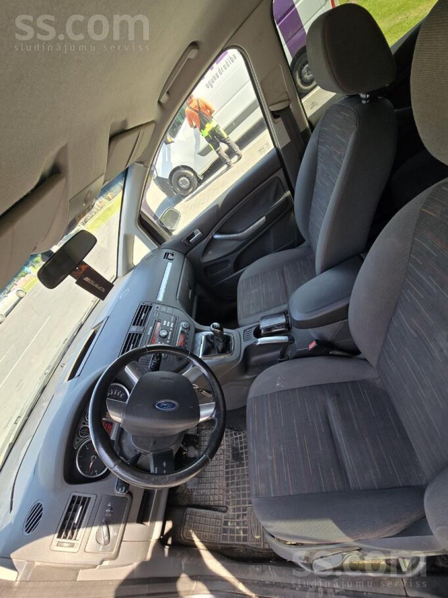 Pelēks Ford C-Max 2008 Rīga, ar dzinēja tilpumu 1.60 L un nobraukumu 290 tūkst. km par 1100 €, foto 6 vietnē AUTOMOTO.COM.LV