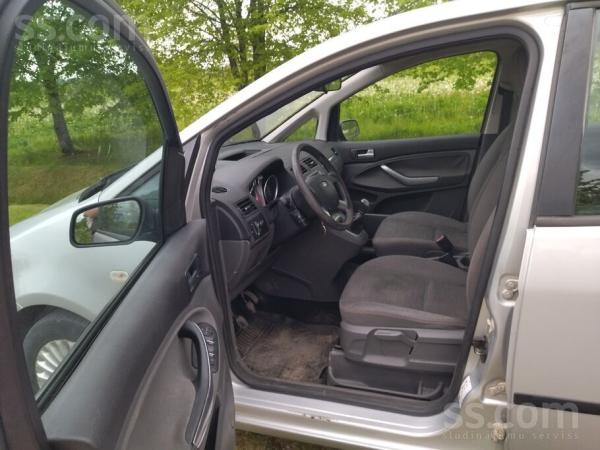 Grey Ford C-Max 2009 in Saldus, with an engine capacity of 1.60 L and mileage of 350 thousand km for 760 €, photo 6 on AUTOMOTO.COM.LV