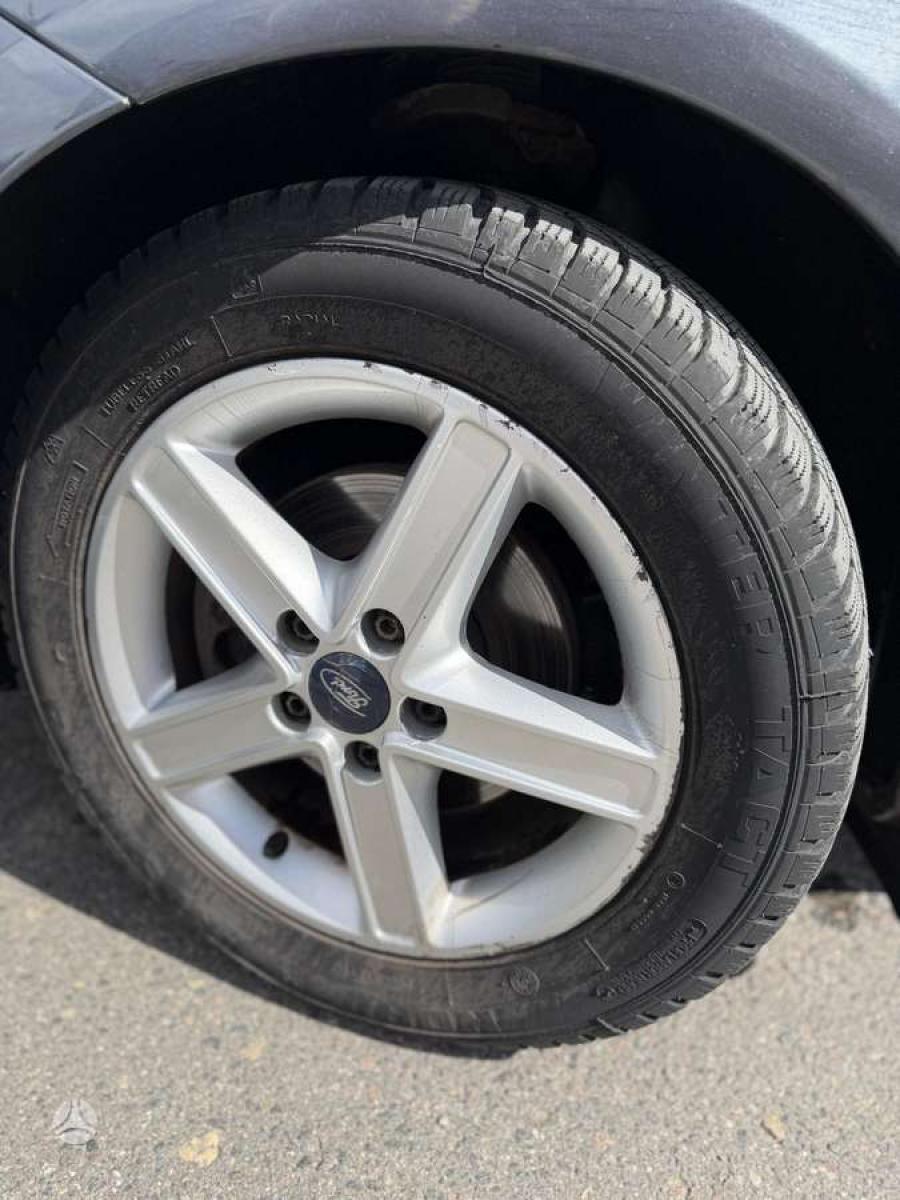 Pelēks Ford C-Max 2009 Kauņa, ar dzinēja tilpumu 1.56 L un nobraukumu 256 tūkst. km par 1550 €, foto 11 vietnē AUTOMOTO.COM.LV